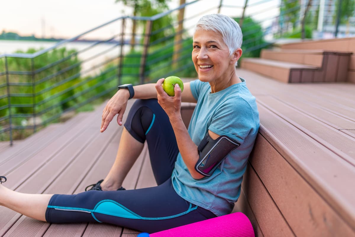 Empowering Female Athletes: Balancing Performance and Well-being ...
